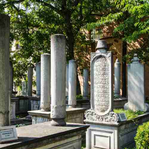 Explore History At The Famous Texas State Cemetery - Austin